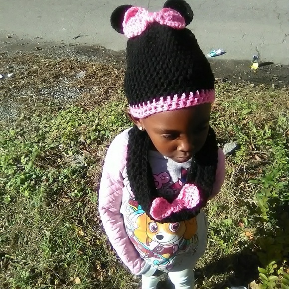 Accessories | Minnie Mouse Hat And Scarf Set | Poshmark